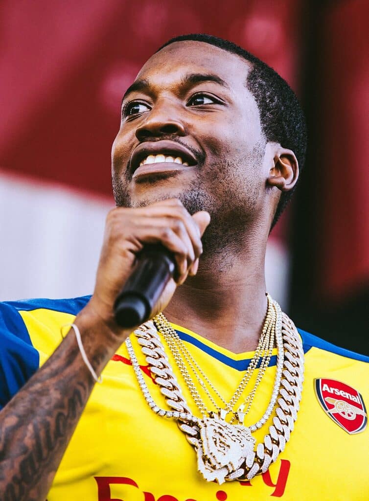 Does Drake Have A Ghostwriter? Truth Behind The Hits - MG